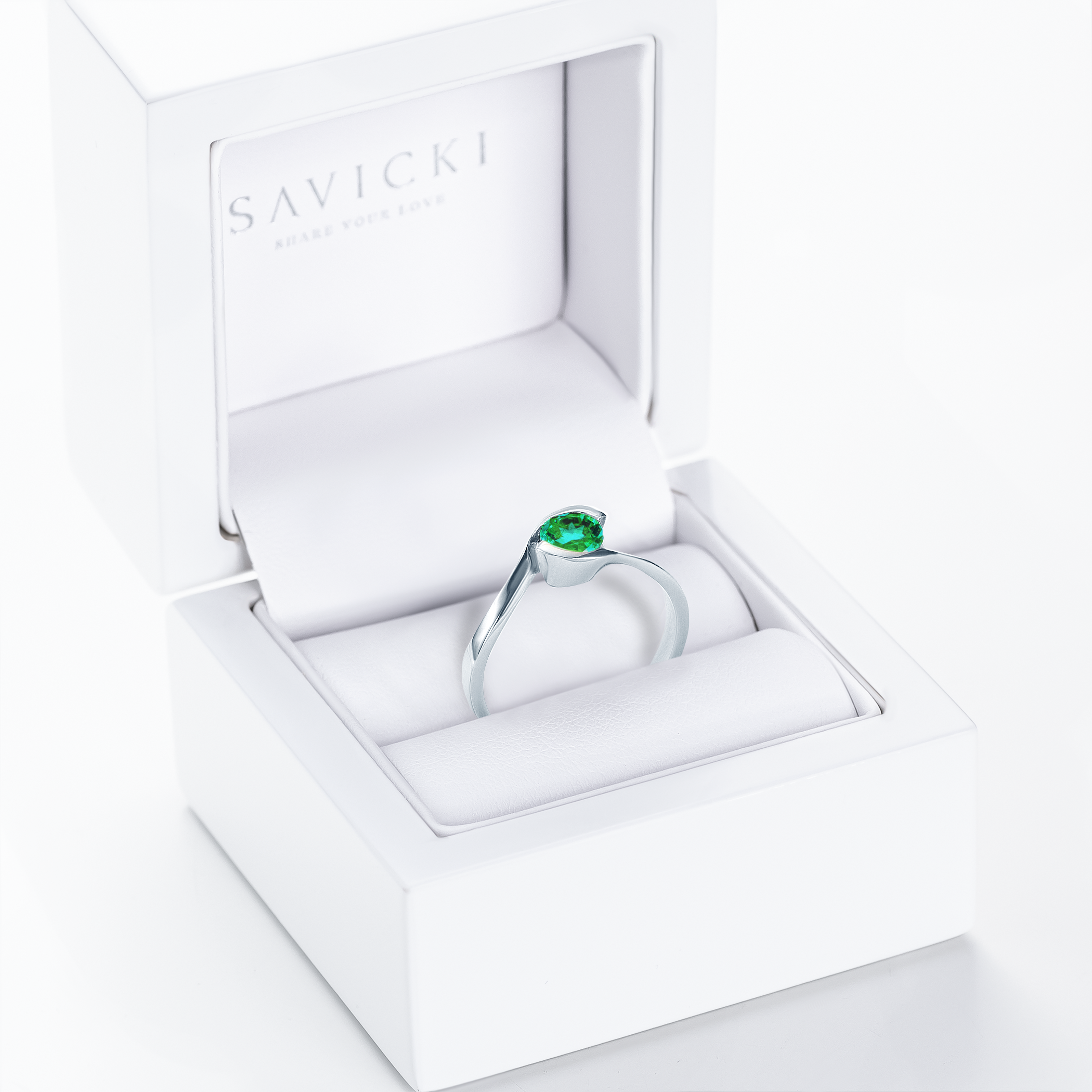 Prsten Secret Garden: bílé zlato, smaragd (Z-358) Klenoty Savicki